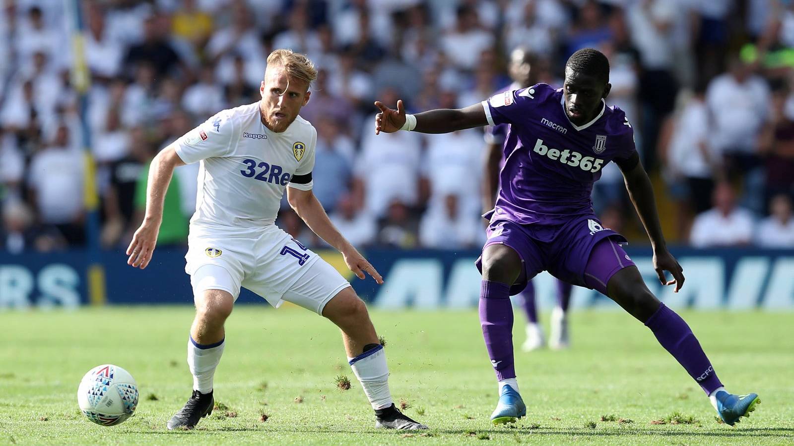 'Crying out for Saiz with this statement' - These Leeds offer advice to ...