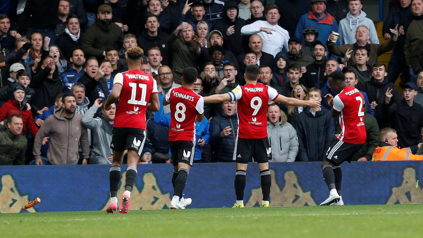 Middlesbrough weighing up multi-million pound raid on Championship rivals