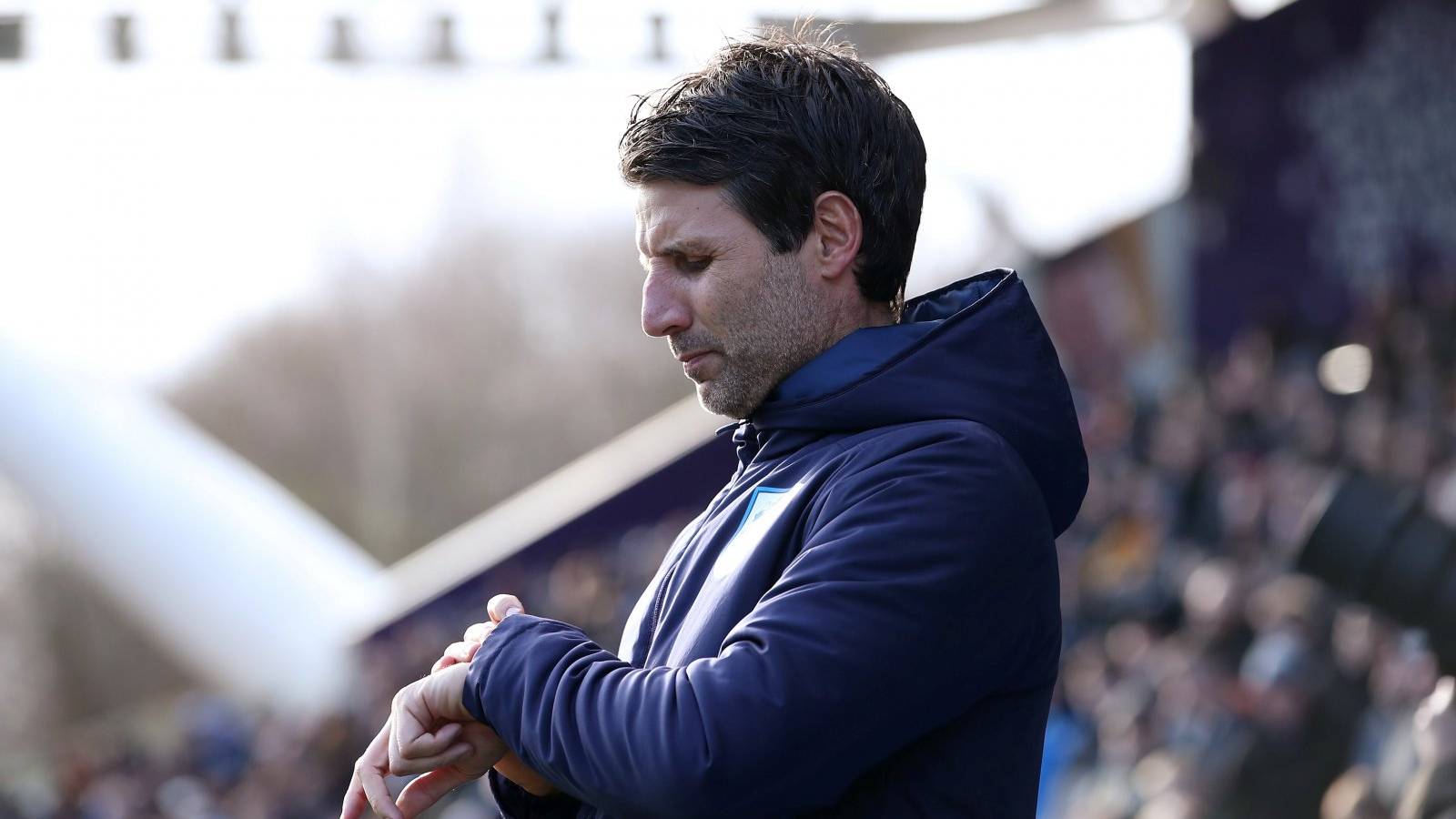 What obstacles does Danny Cowley face at Portsmouth? We take a look