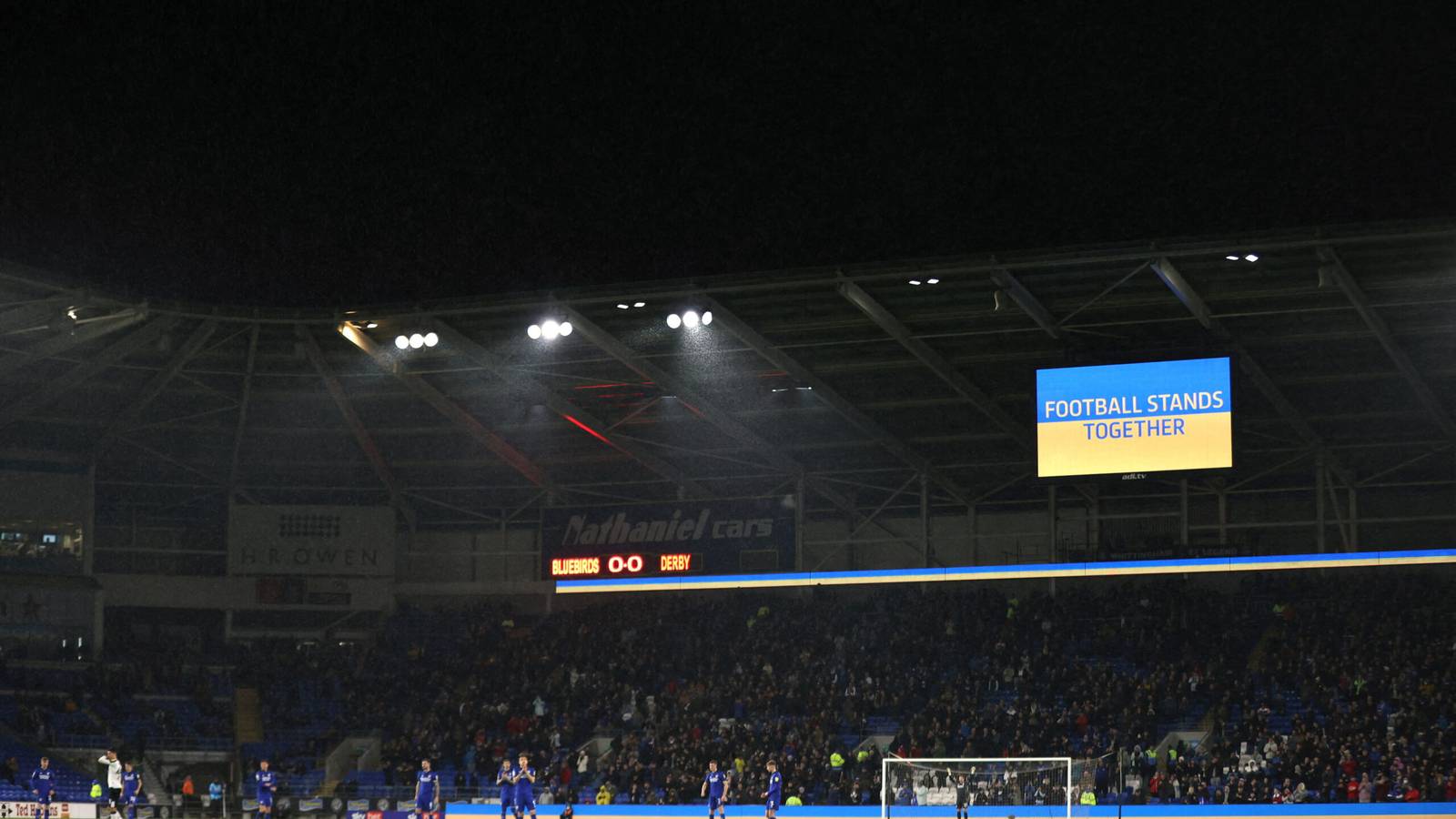 3 celebrities that supposedly are Cardiff City supporters