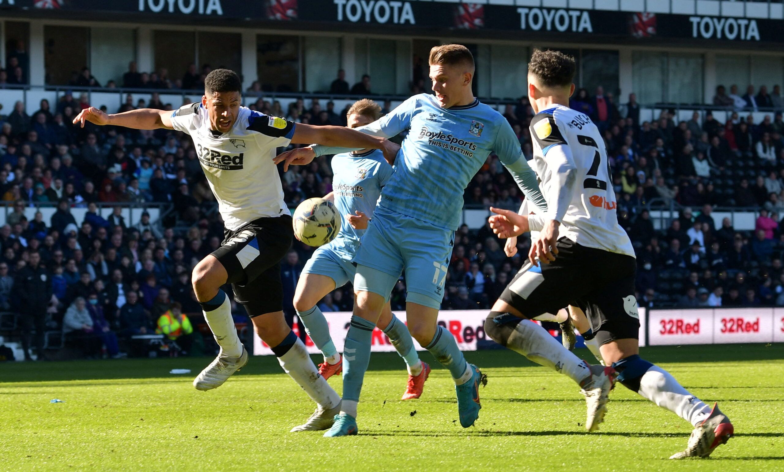 "A sound investment" – Leeds United told what it could cost to sign 13 ...