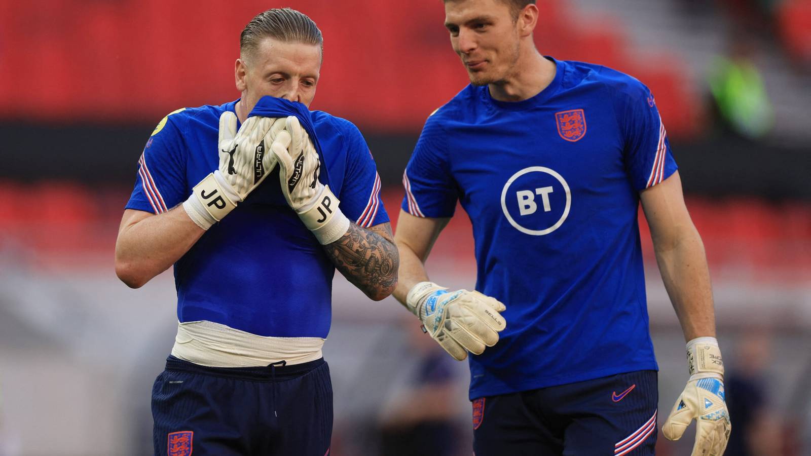 Jordan Pickford issues message involving Sunderland and Preston North ...