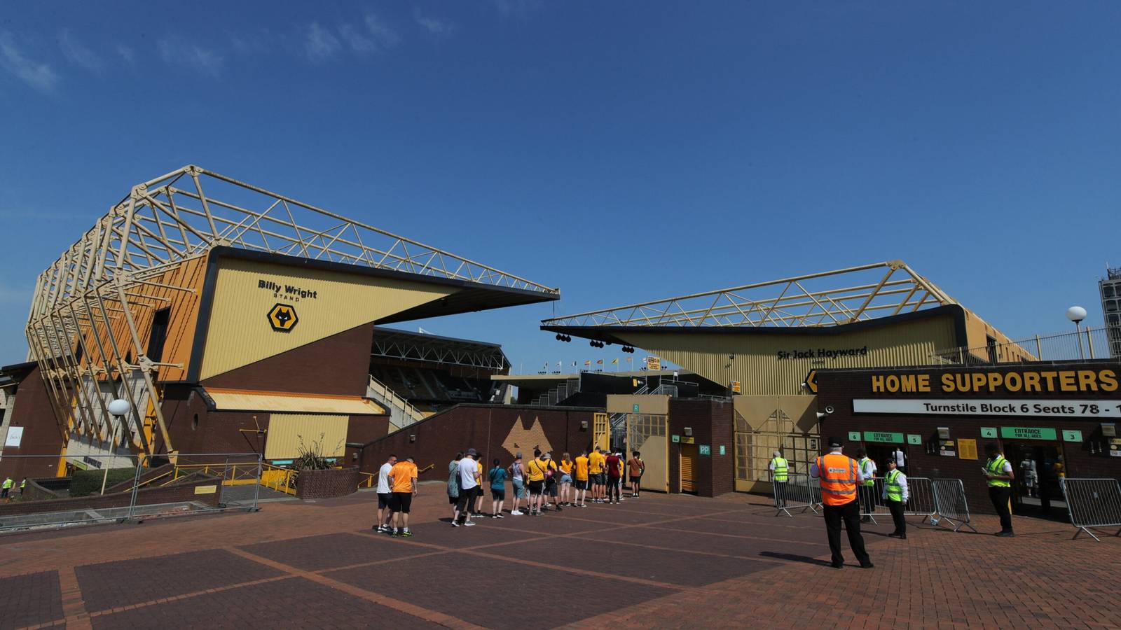 Daniel Podence, Matheus Nunes: All the latest Wolves team news ahead of ...