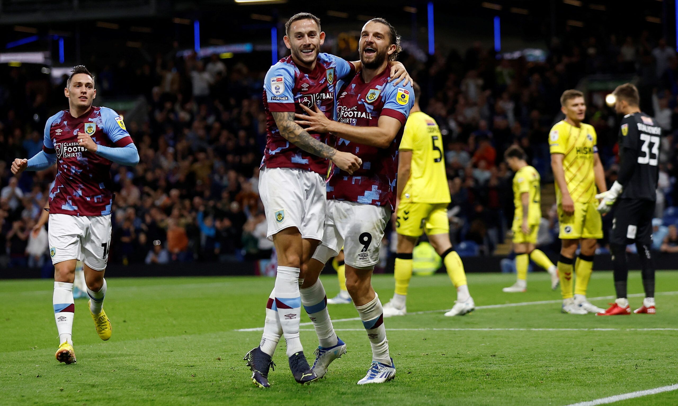 Jay Rodriguez shares message with Burnley supporters after scoring in ...