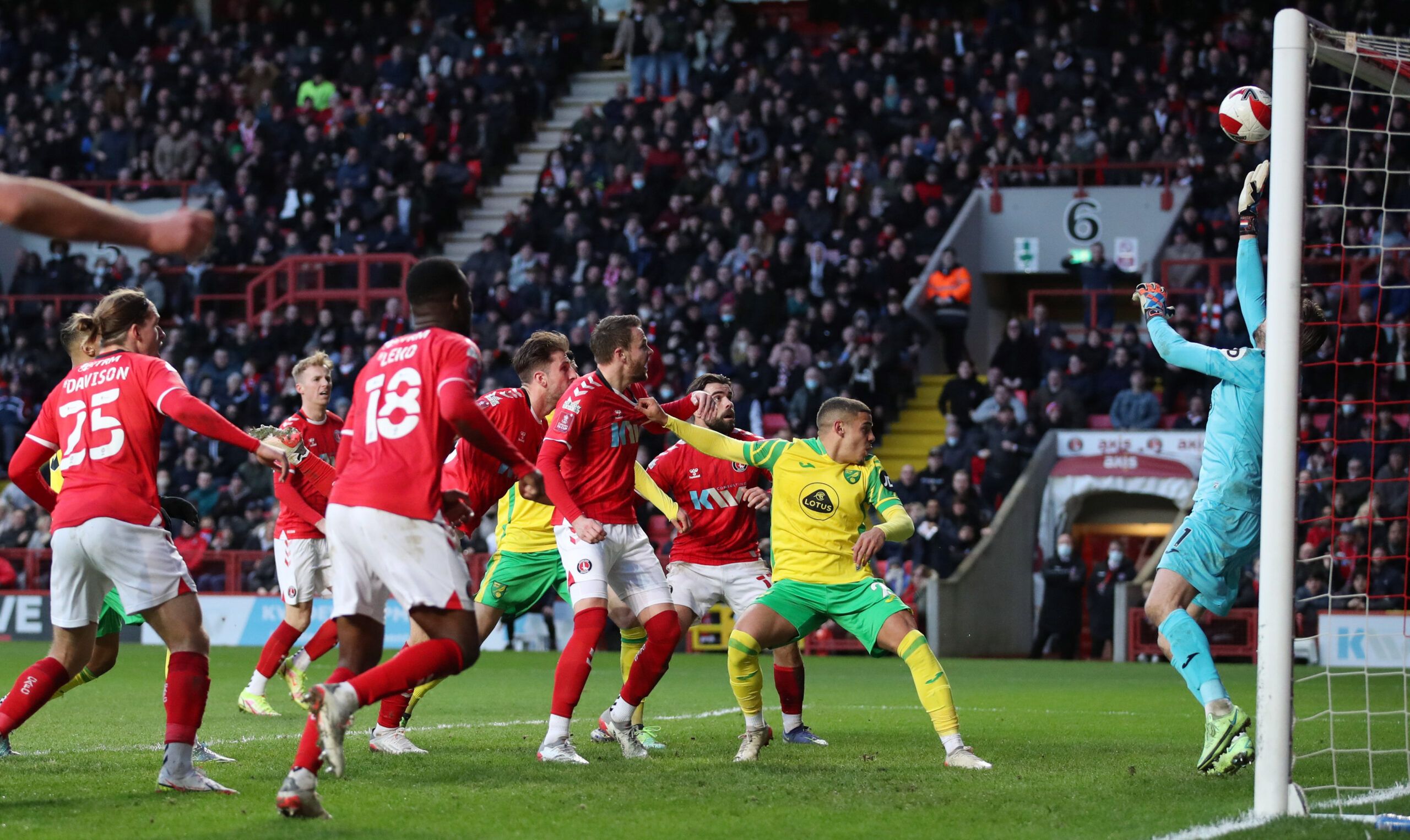 9 quickfire questions about Charlton Athletic kits from over the years ...