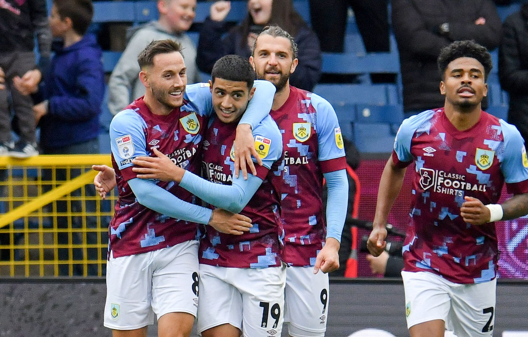 Vincent Kompany issues Anass Zaroury verdict following Burnley's ...