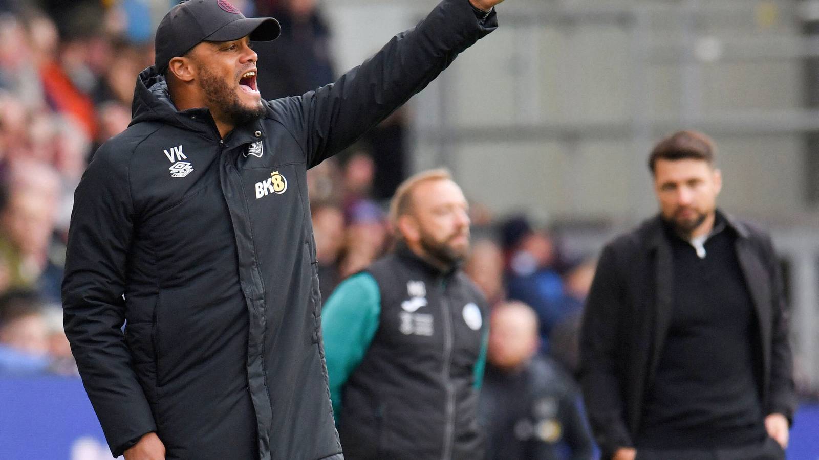 Vincent Kompany delivers verdict on Charlie Taylor role at Burnley