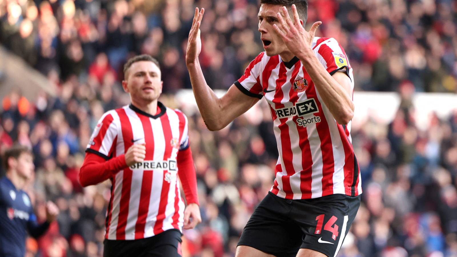 "Only on one condition" - How should Ross Stewart approach Sunderland situation as big call ...