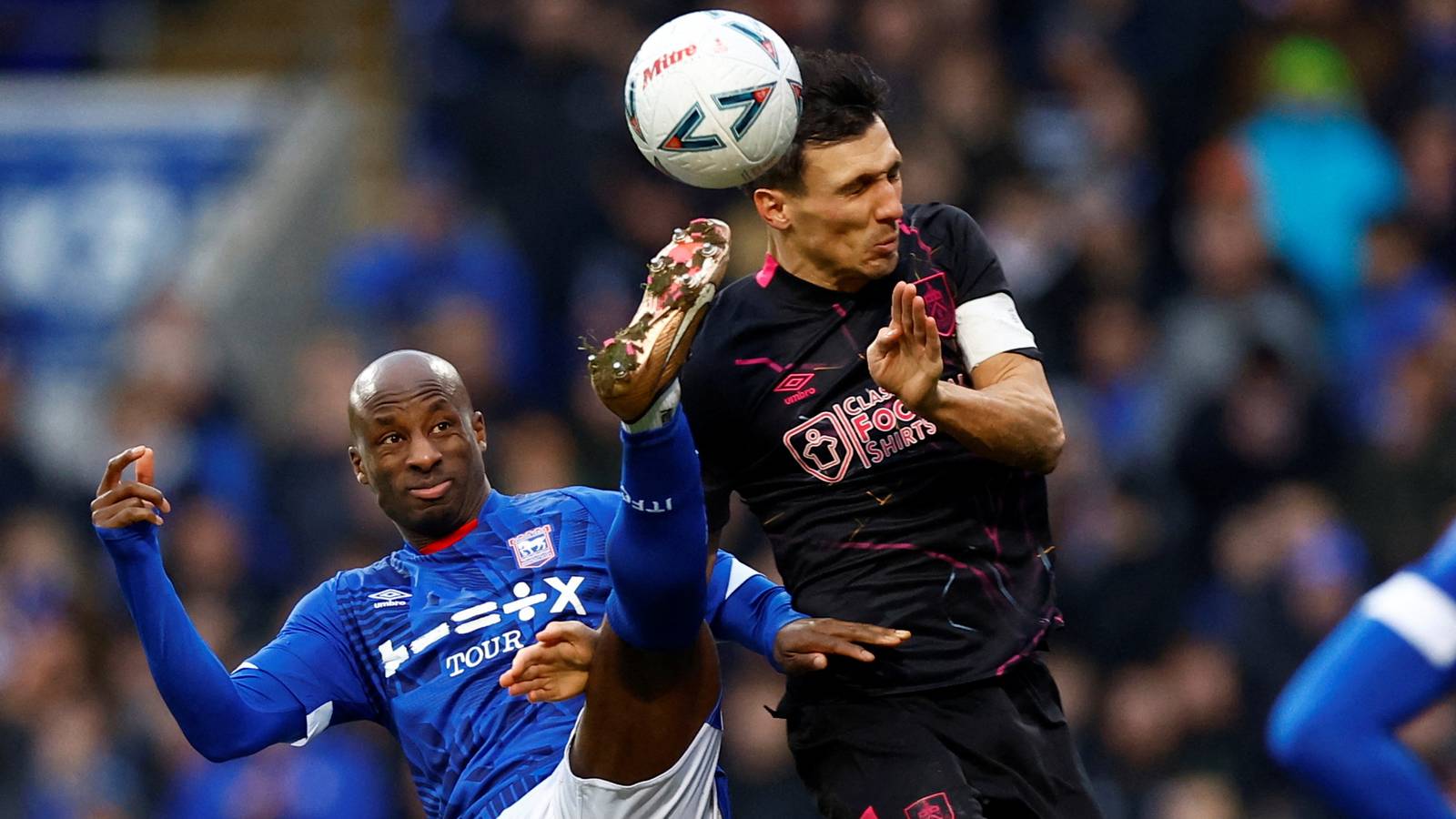 Sone Aluko issues bullish Ipswich Town promotion claim after more ...