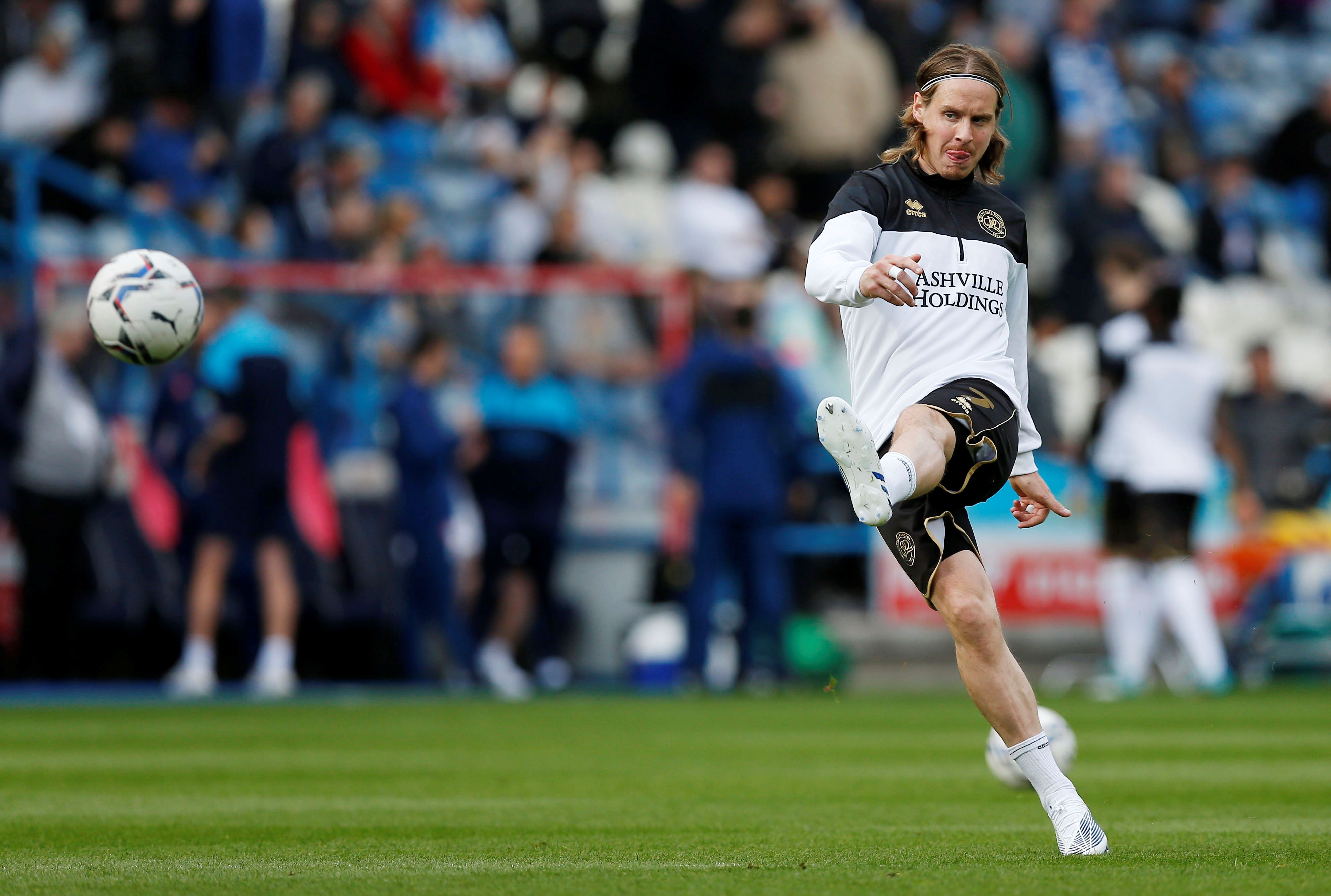 What is the estimated average wage of a QPR player?