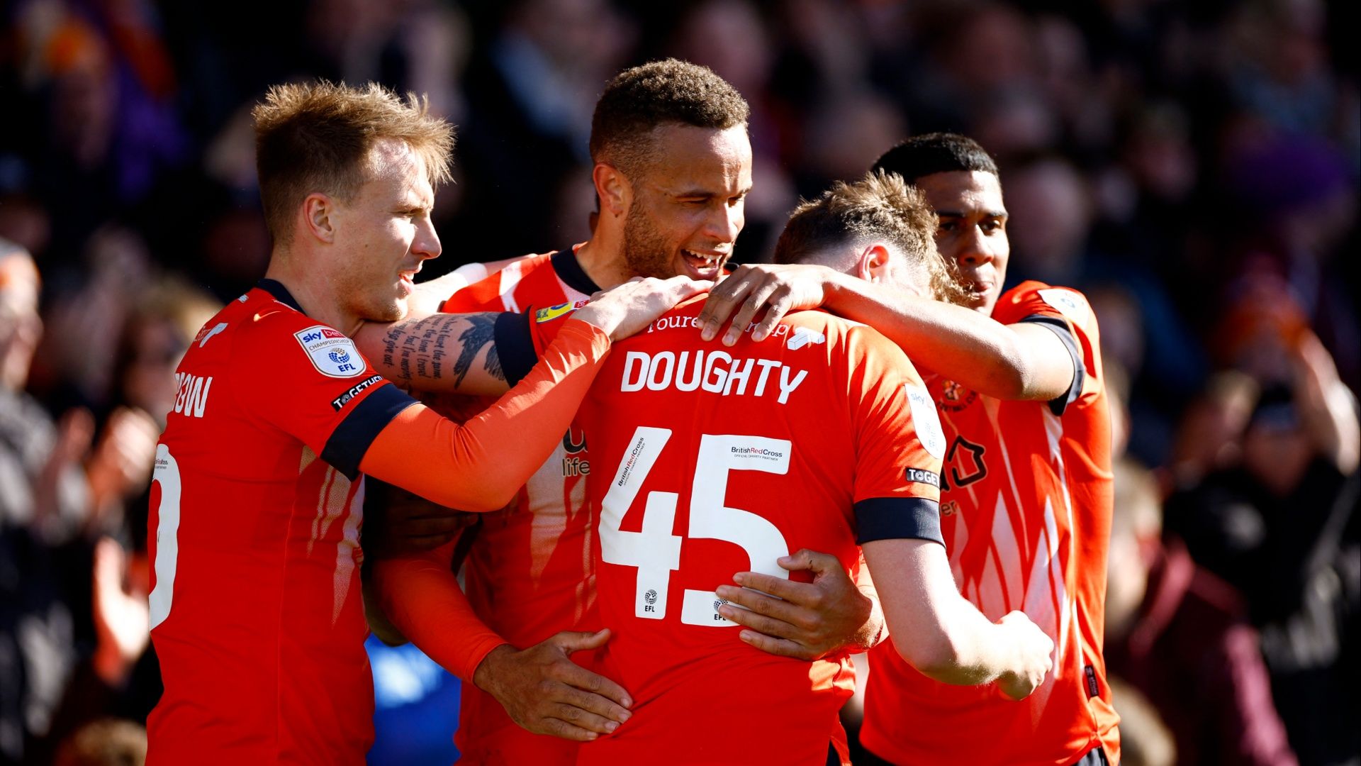 Ex-Luton Town boss David Pleat makes Hatters play-off claim