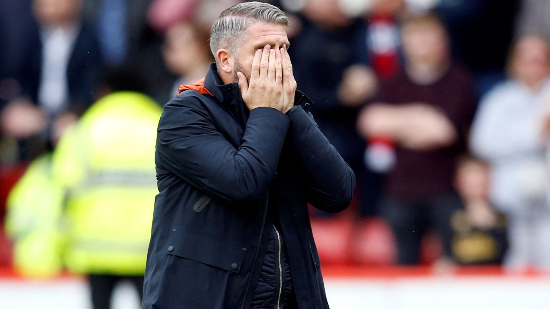 Ryan Lowe makes claim about his situation at Preston North End after ...