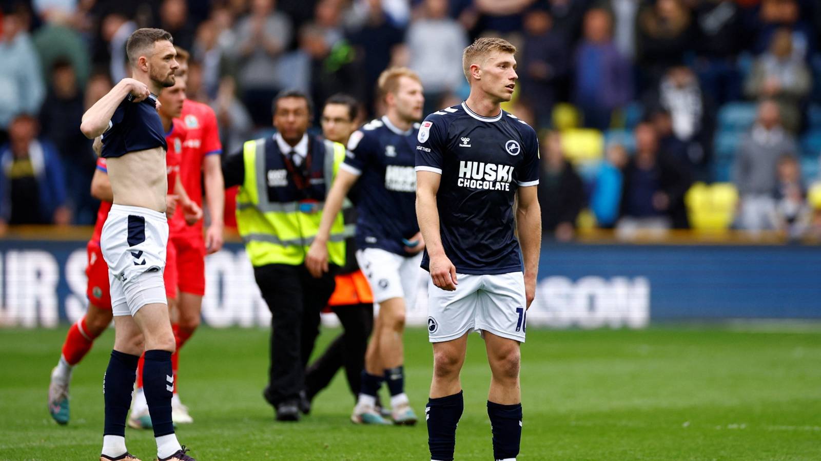 What is the estimated average wage of a Millwall player?