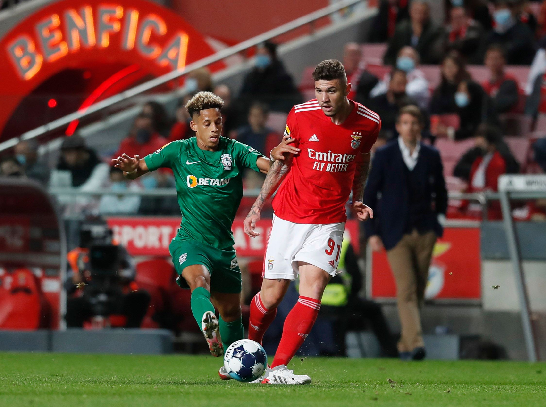 Stoke City on the verge of signing Maritimo winger Andre Vidigal