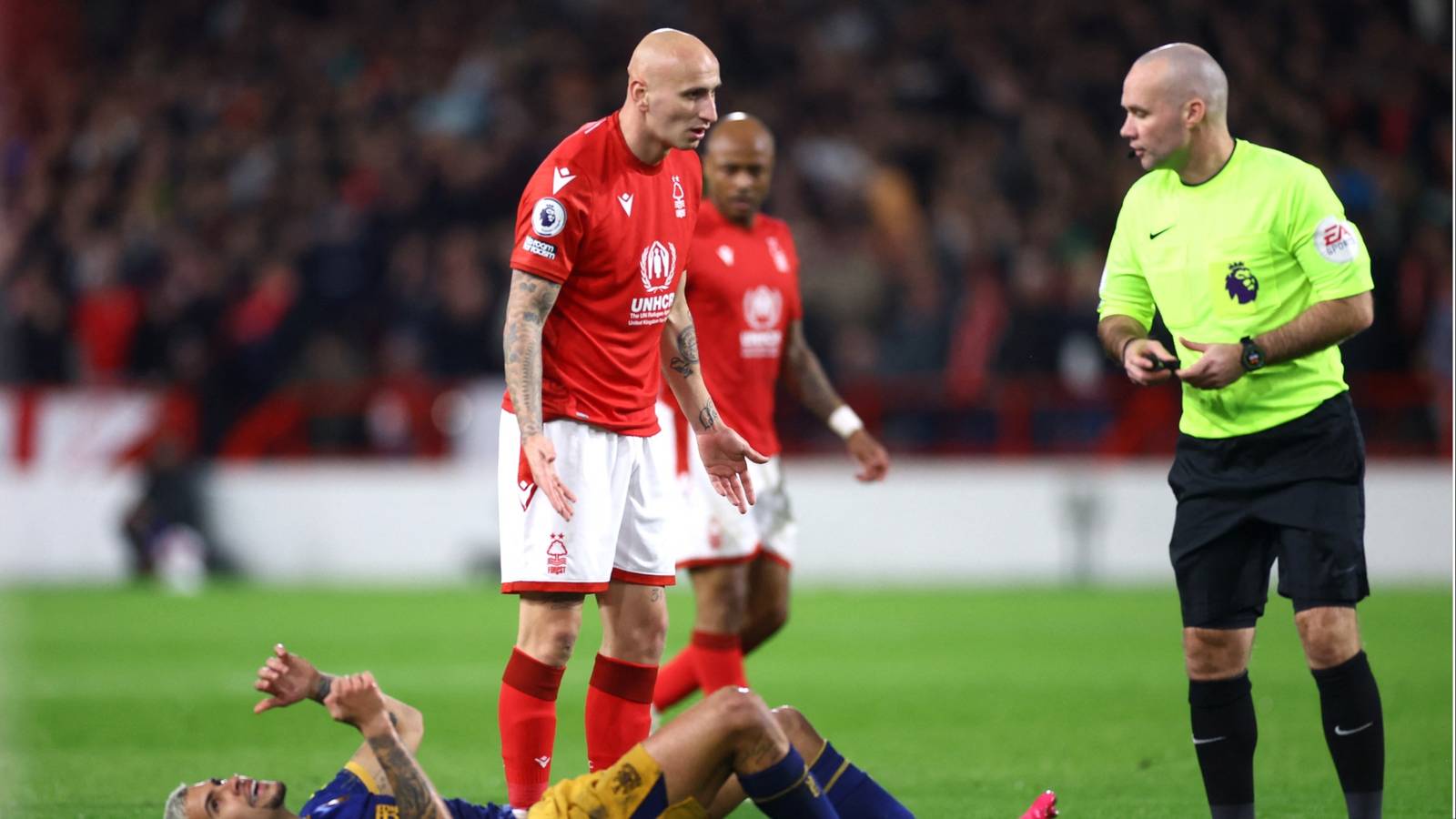 Jonjo Shelvey: Southampton should turn to Nottingham Forest player to ...