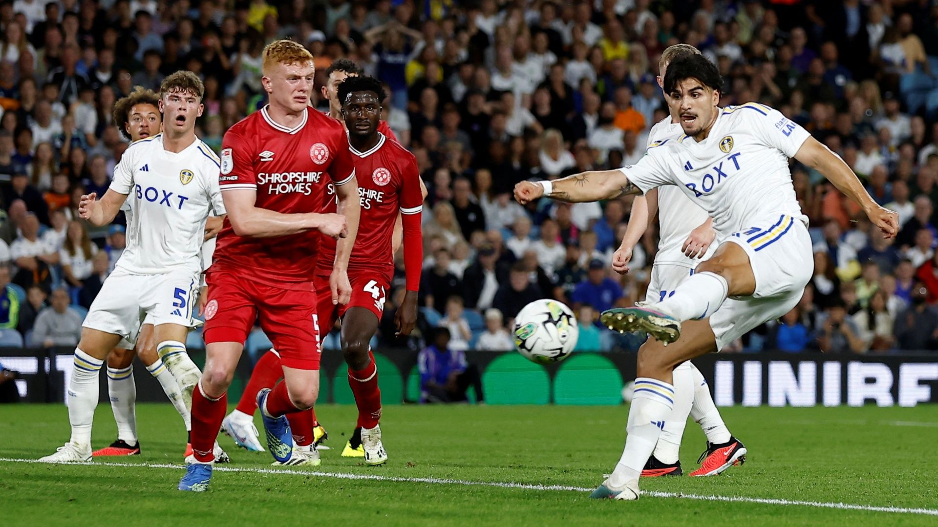 Pascal Struijk sends message to Leeds United supporters