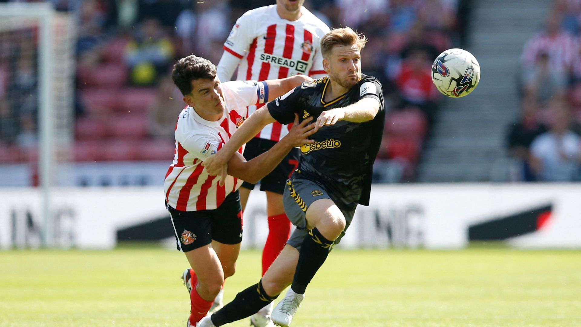 Sheffield United: Ex-Southampton midfielder Stuart Armstrong on radar ...