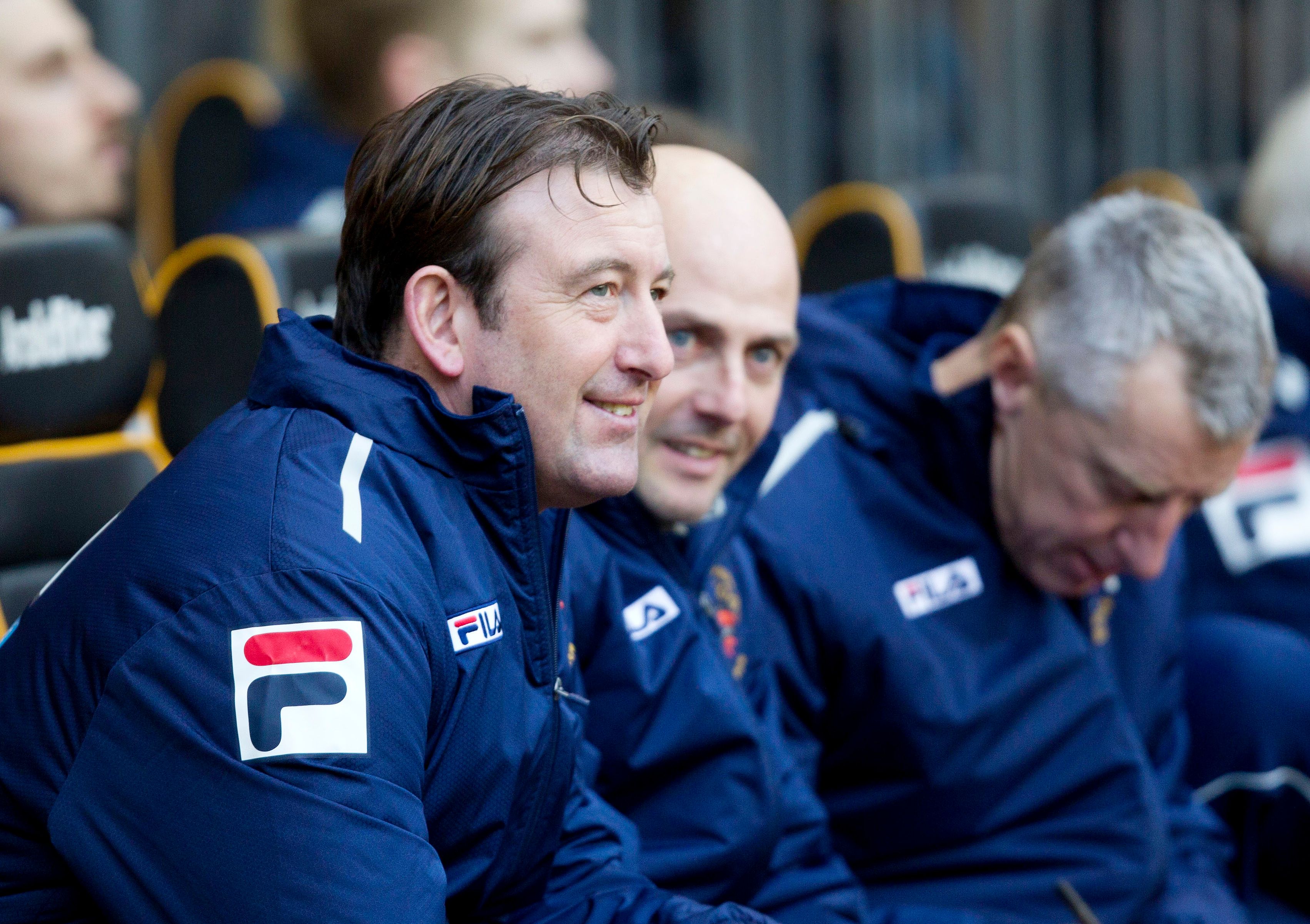 Bradford City want Oldham Athletic's Neil Redfearn and Steve Thompson