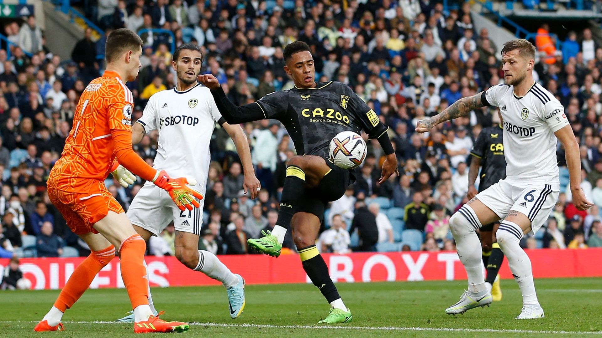 The Liam Cooper decision Leeds United simply must make despite Pascal ...