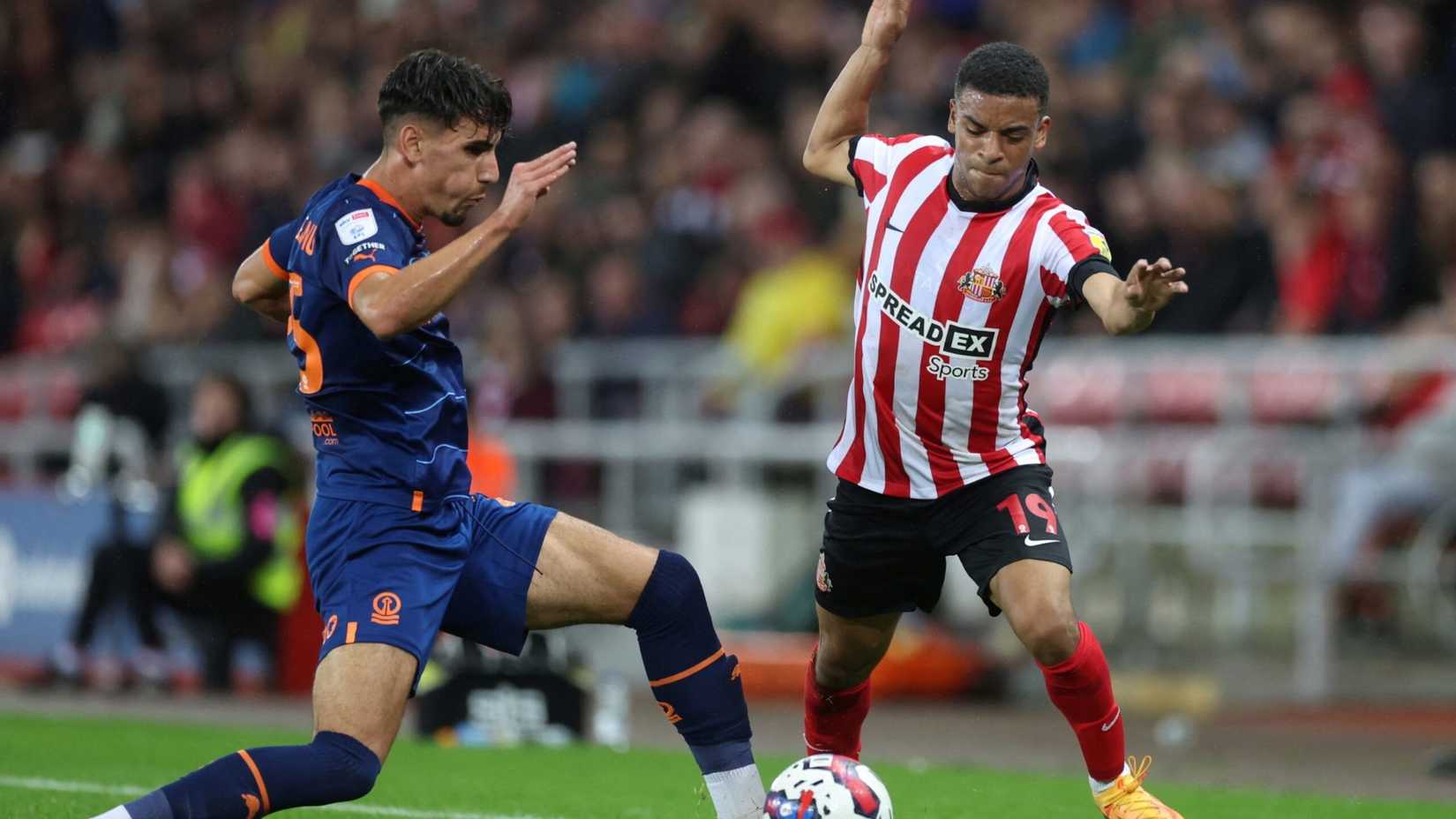 Sunderland AFC outcast Jewison Bennette urged to secure permanent exit ...