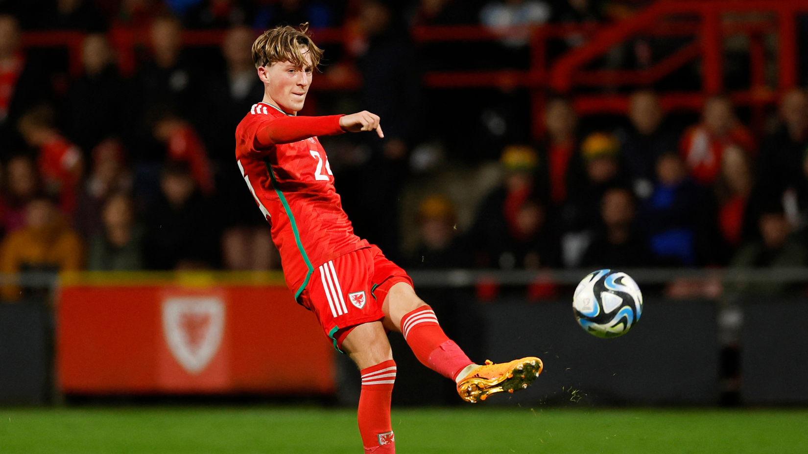 Exclusive: Lee Hendrie backs Birmingham City to secure £2m midfielder ...