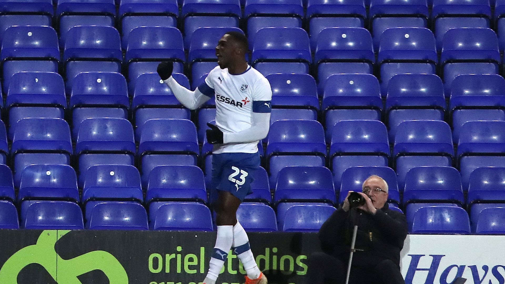Charlton Athletic should push to sign Corey Blackett-Taylor, Kion Etete