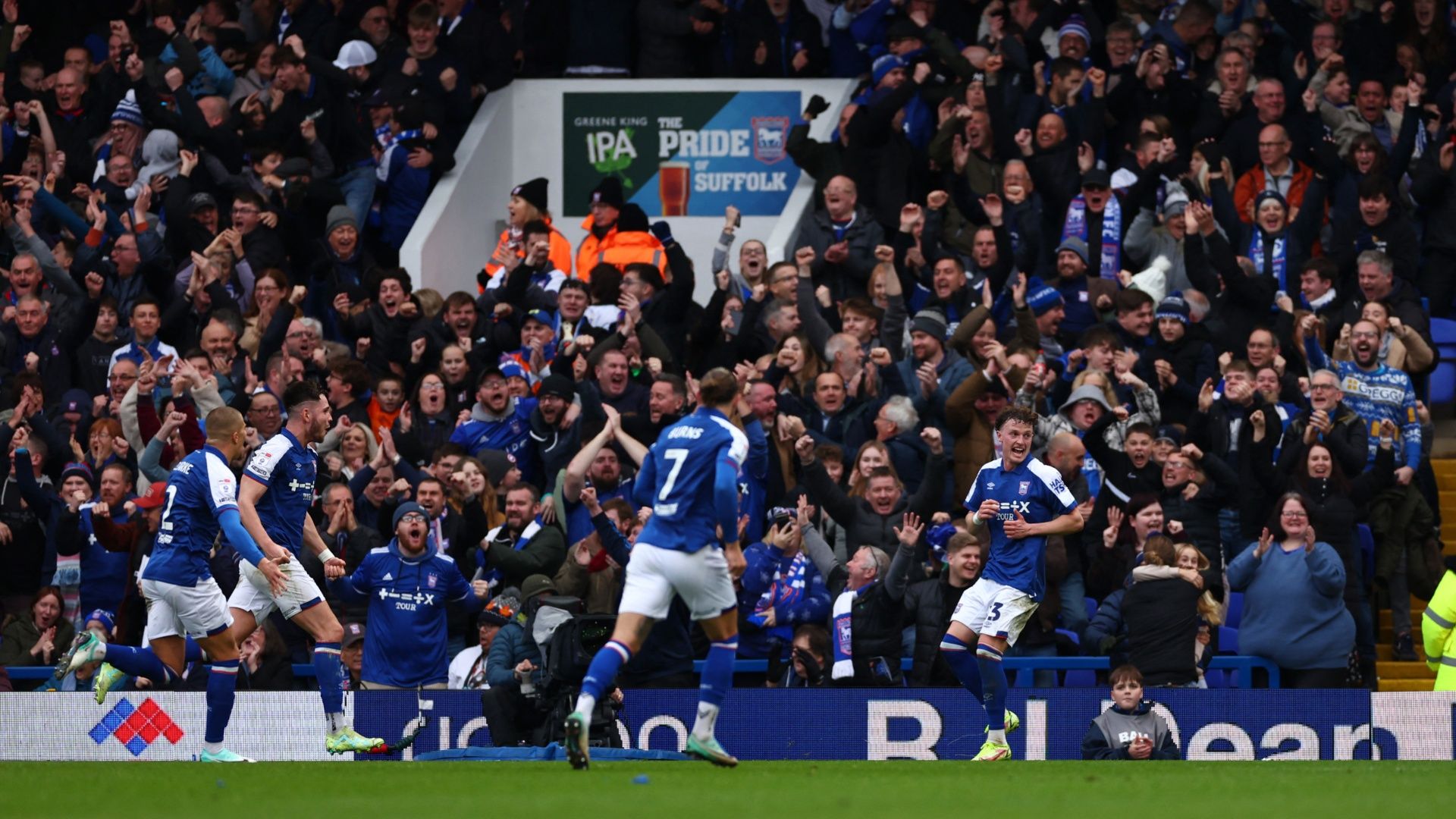 Nathan Broadhead: Ipswich replacing George Hirst & what he owes Norwich