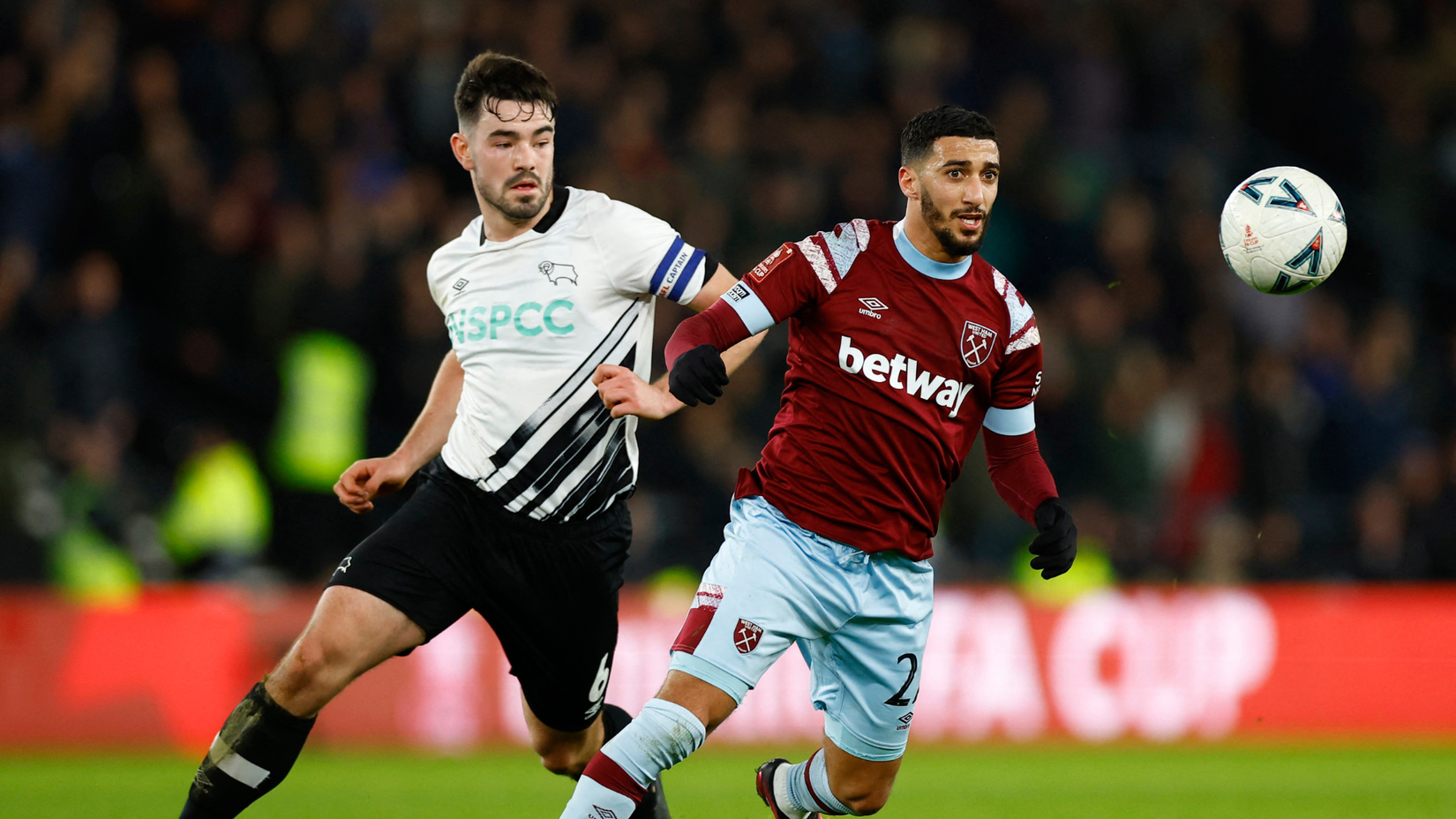 Brighton and Hove Albion close to £10m deal for Derby County's Eiran Cashin
