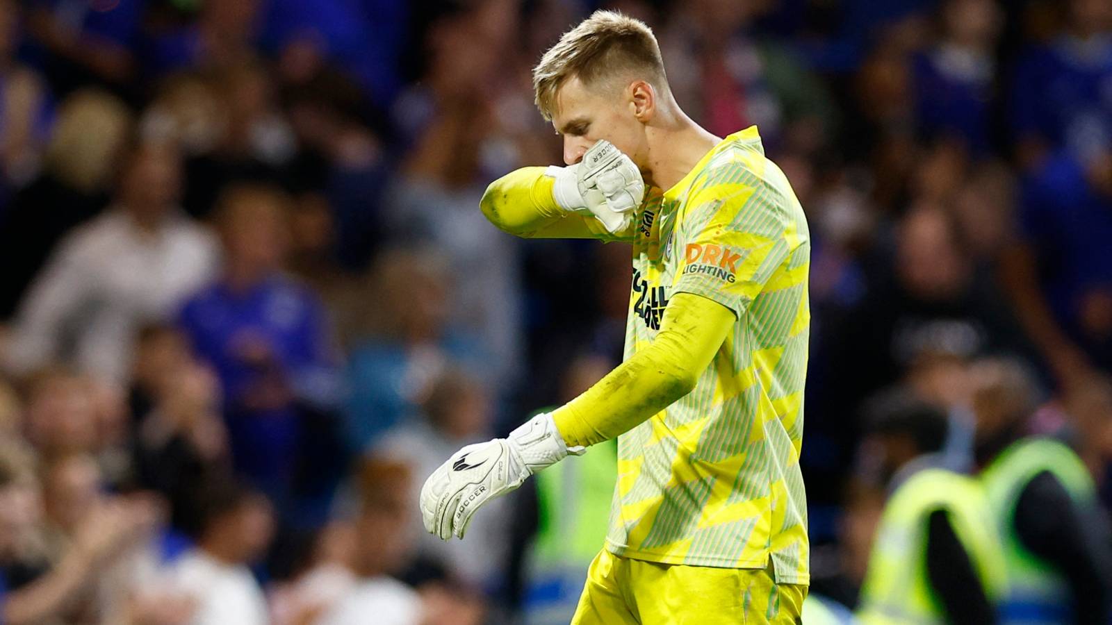 Sunderland have to act on Alex Bass' impressive AFC Wimbledon form