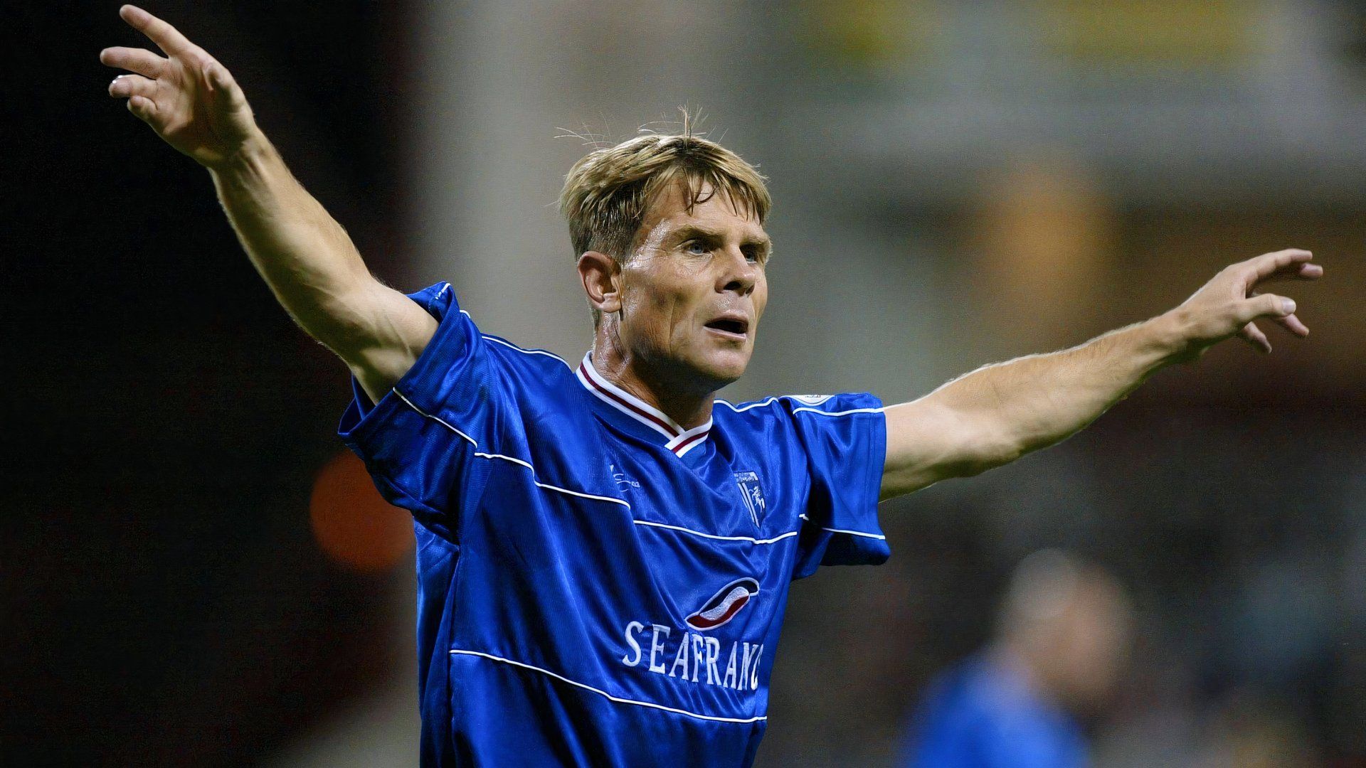 Gillingham need to sign Andy Hessenthaler 2.0 to bolster Gills' midfield