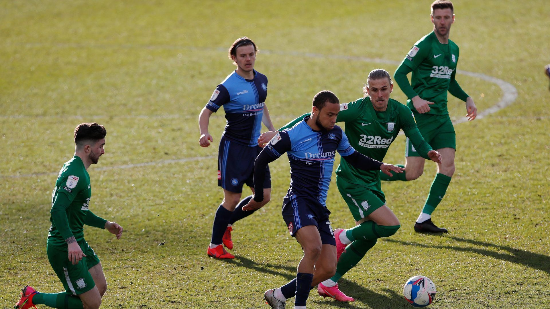 Grimsby Town: Signing ex-Luton Town Casey Pettit could mean Alex Hunt exit
