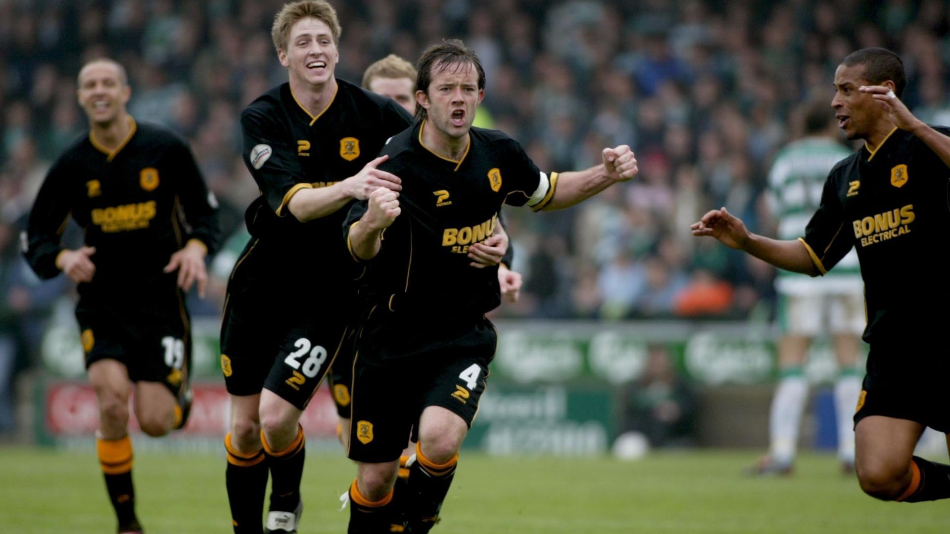 Ian Ashbee transfer unearthed a Hull City legend