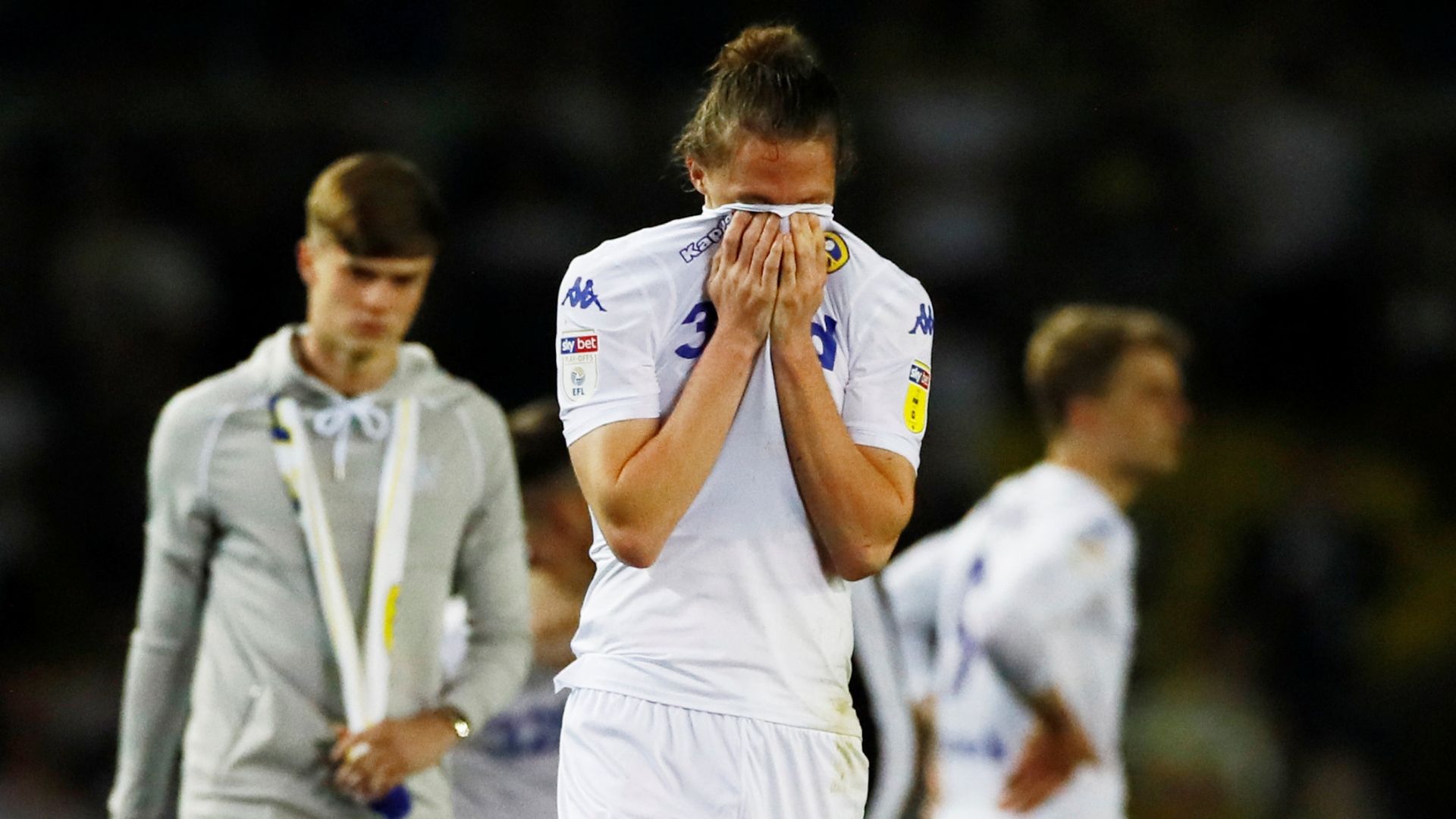 Leicester City news could stop Leeds United, Sean Longstaff transfer