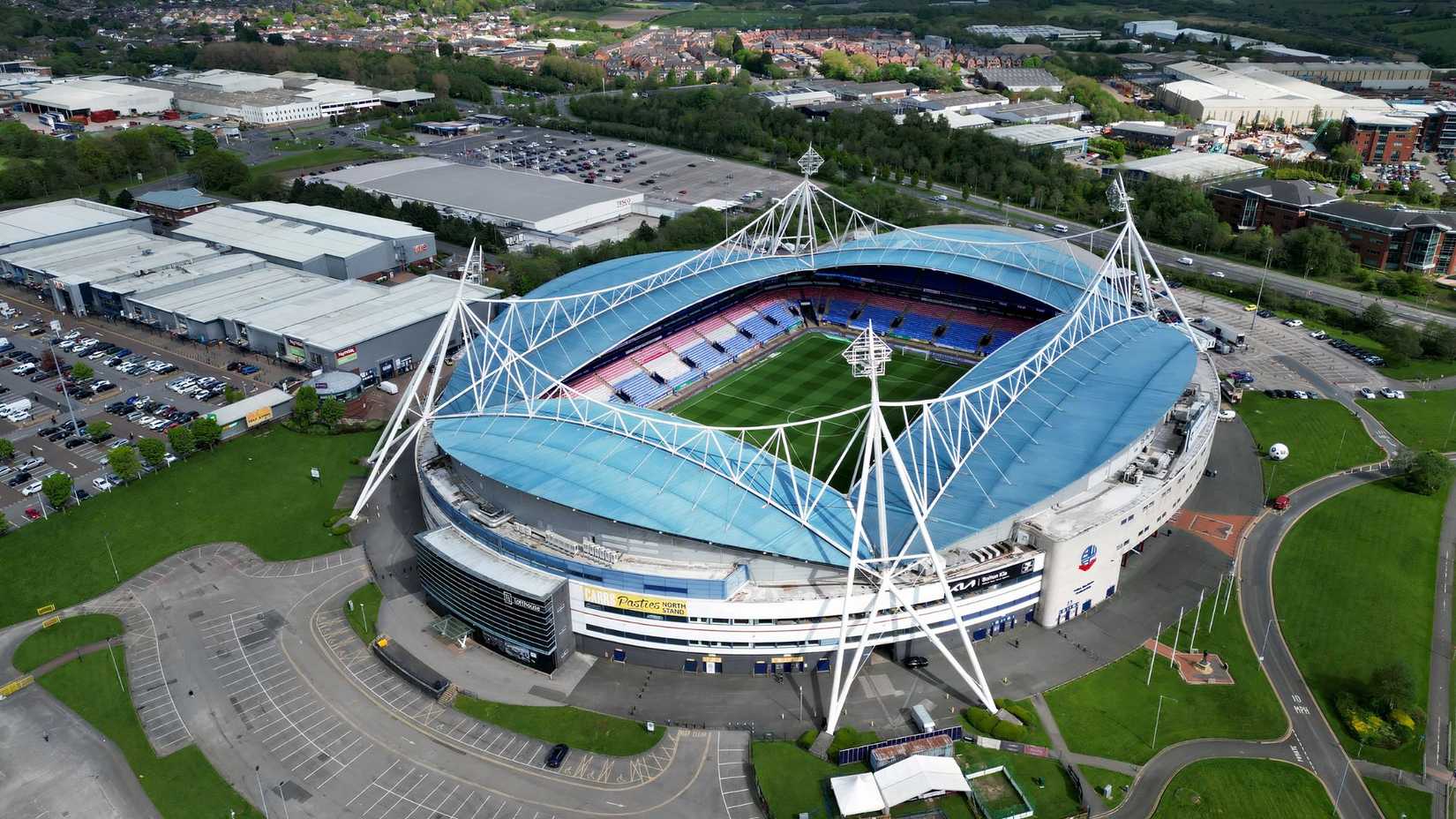 AI grades all 24 EFL League One clubs' home atmospheres out of 10