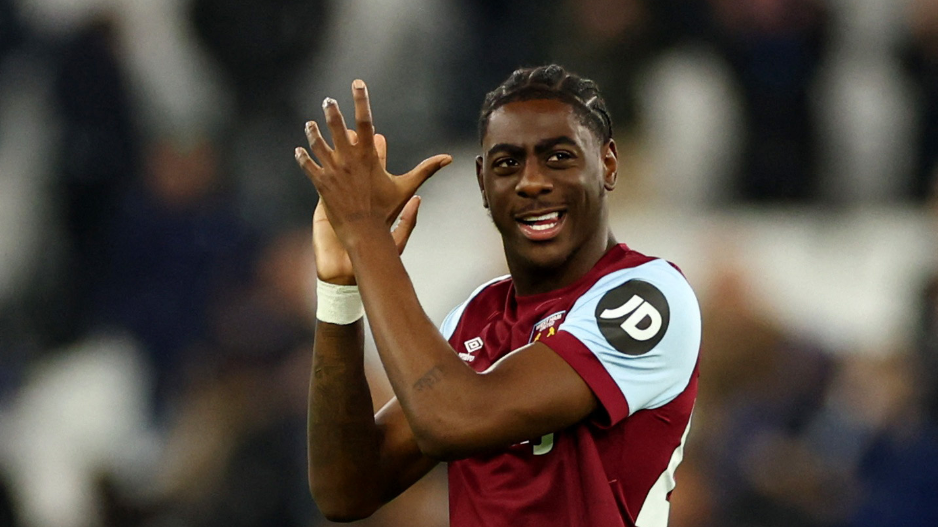 Divin Mubama development at West Ham emerges as Sunderland plot transfer