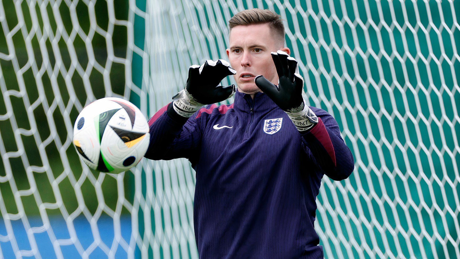 Stockport County played a key role in Crystal Palace goalkeeper Dean ...