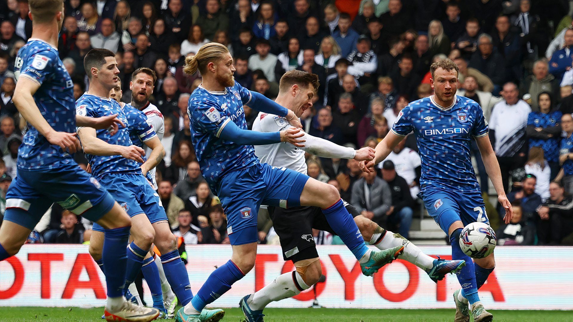 Exclusive: Motherwell, Kilmarnock, Fleetwood Town and Barrow plot move ...