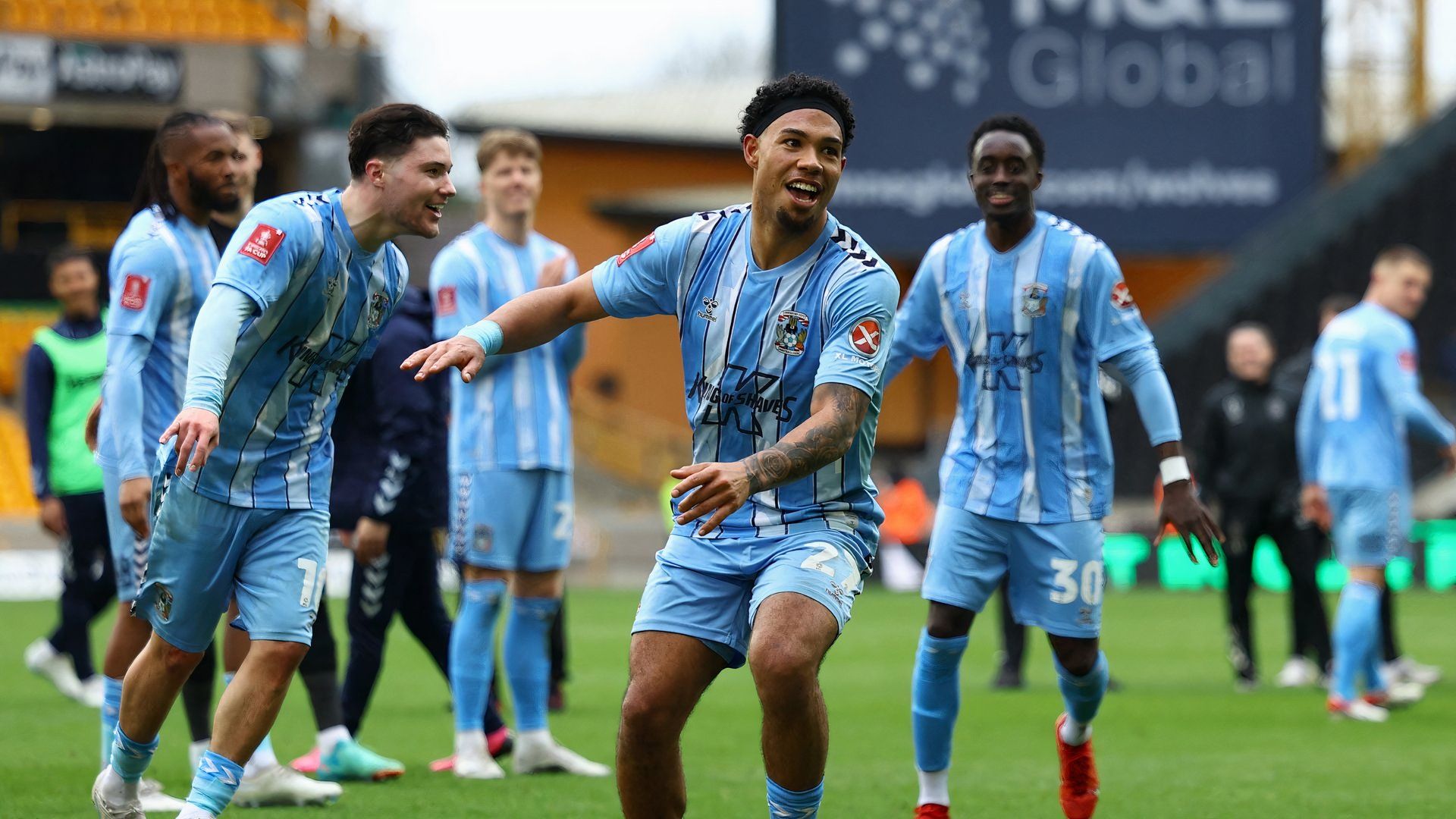 Coventry City: Carlton Palmer makes van Ewijk transfer claim amid PSV ...