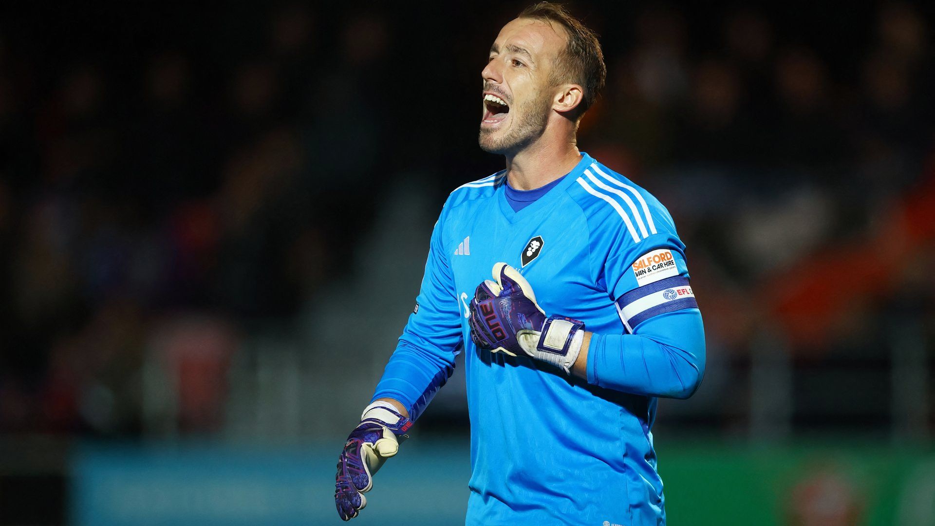 Leeds United looking to strike surprise reunion with Salford City ...