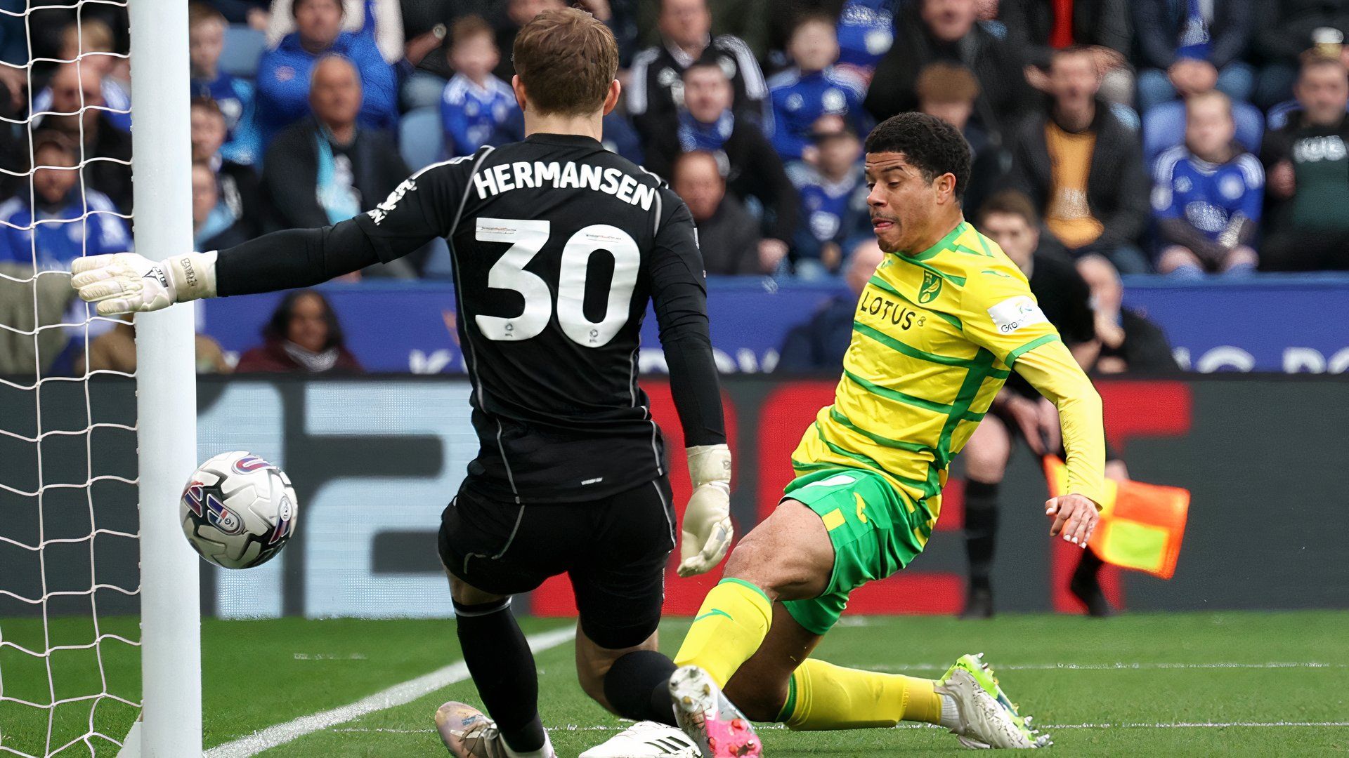 Galatasaray step up transfer pursuit of Norwich City midfielder Gabriel ...