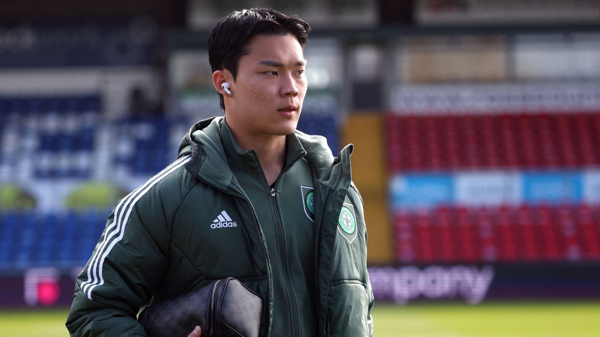 Swansea City chase Lee Gi-hyuk and Celtic's Oh Hyeon-gyu