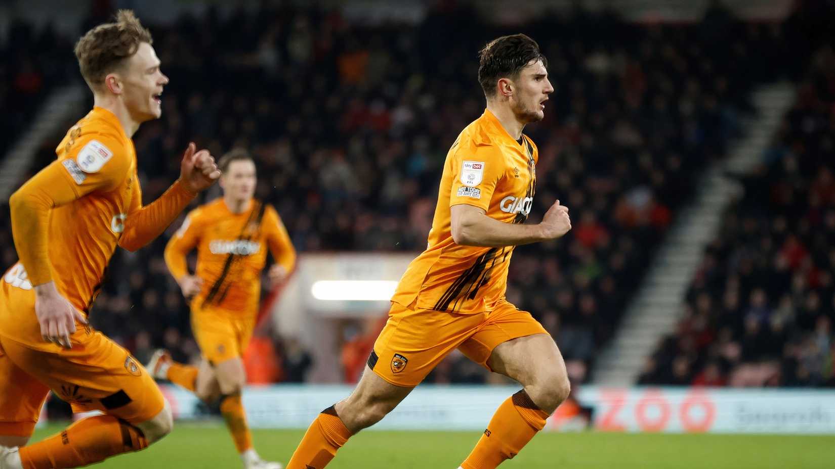 Exclusive: Oxford United plot move for Hull City winger Ryan Longman