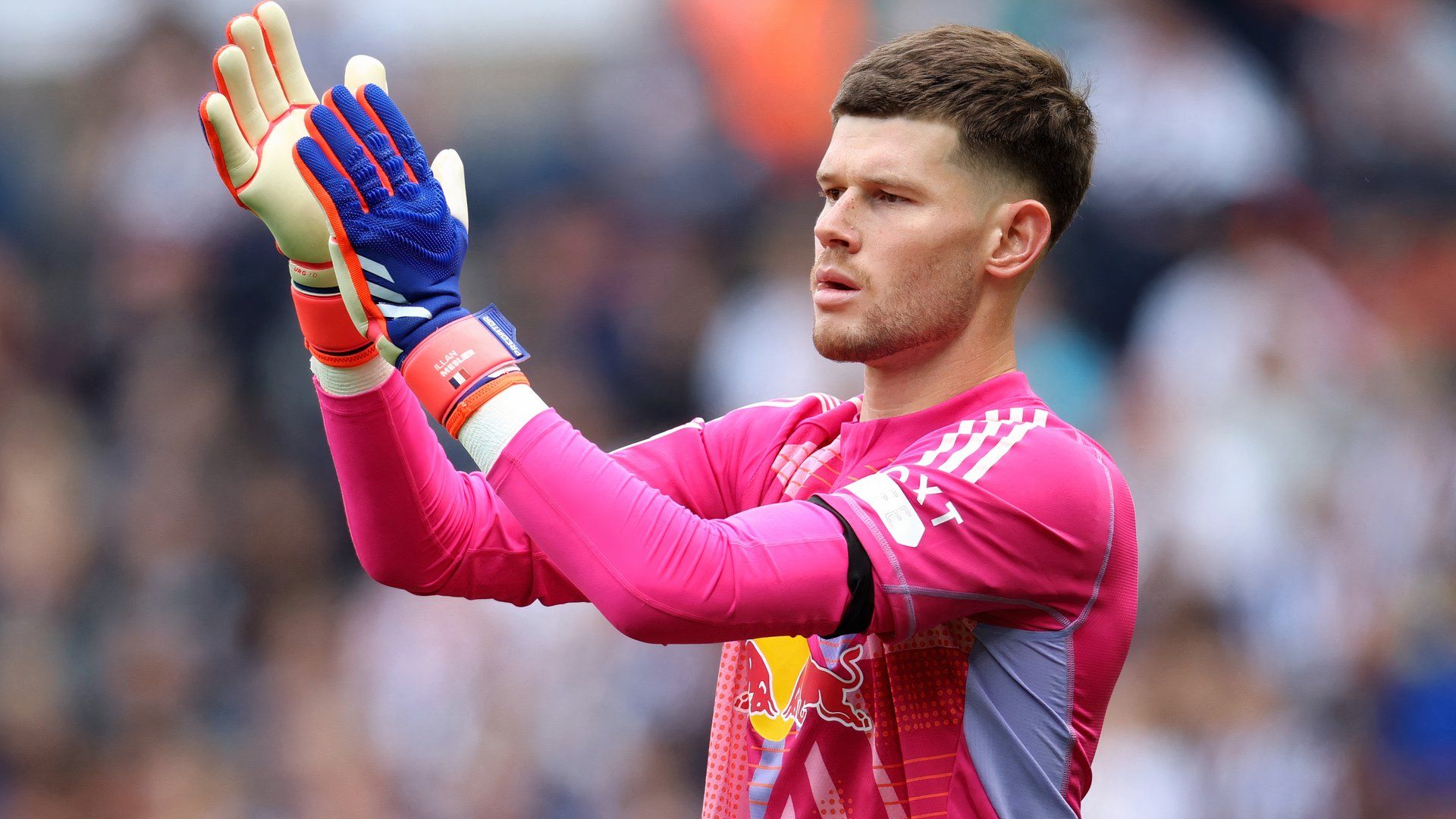 "Simply not good enough" - Leeds United urged to consider Illan Meslier ...