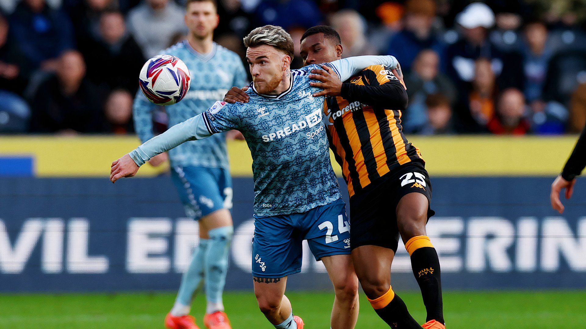 "Massive club" - Aaron Connolly left shocked at Sunderland AFC size