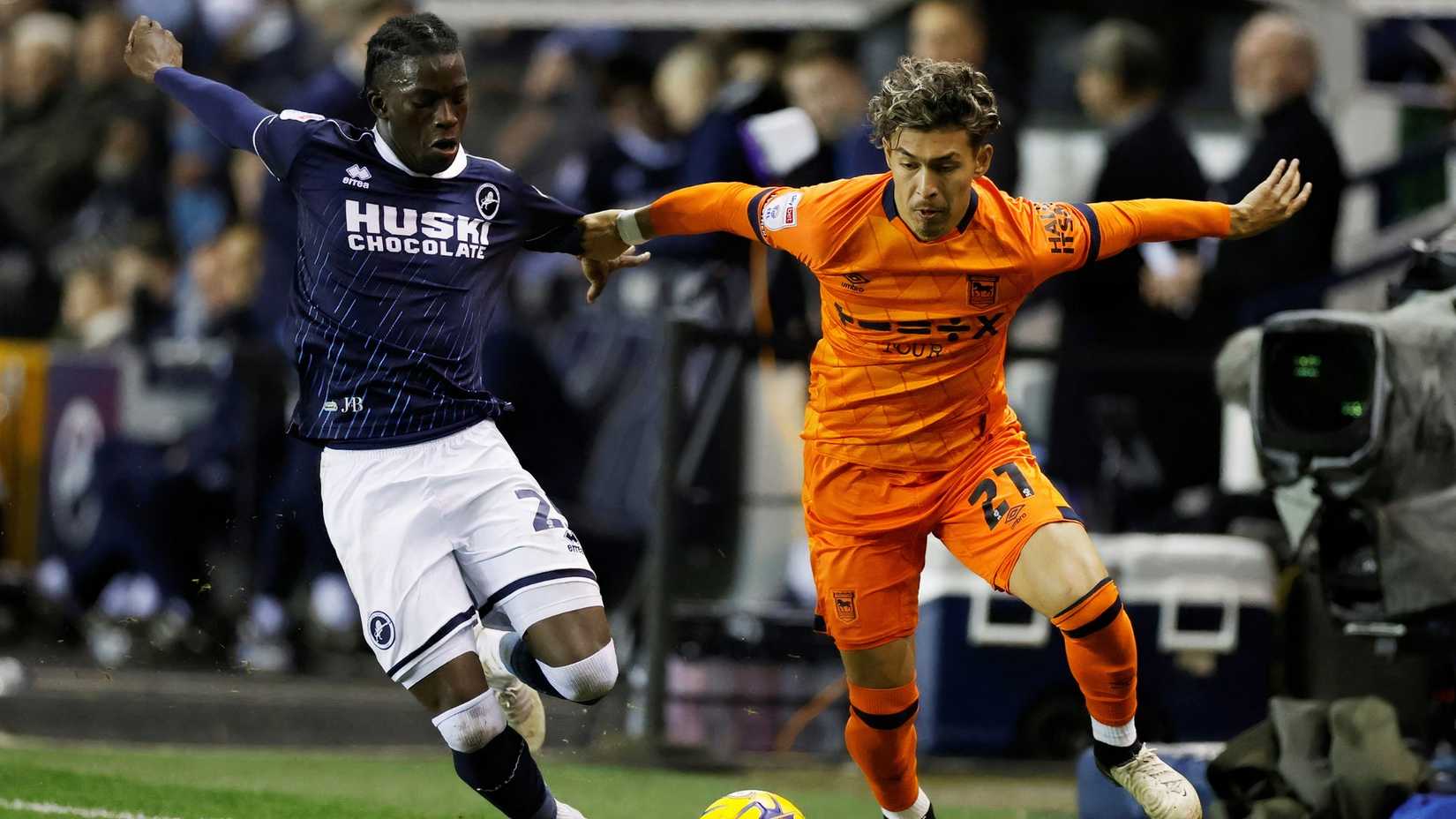 Millwall should have one eye on Romain Esse, Crystal Palace developments