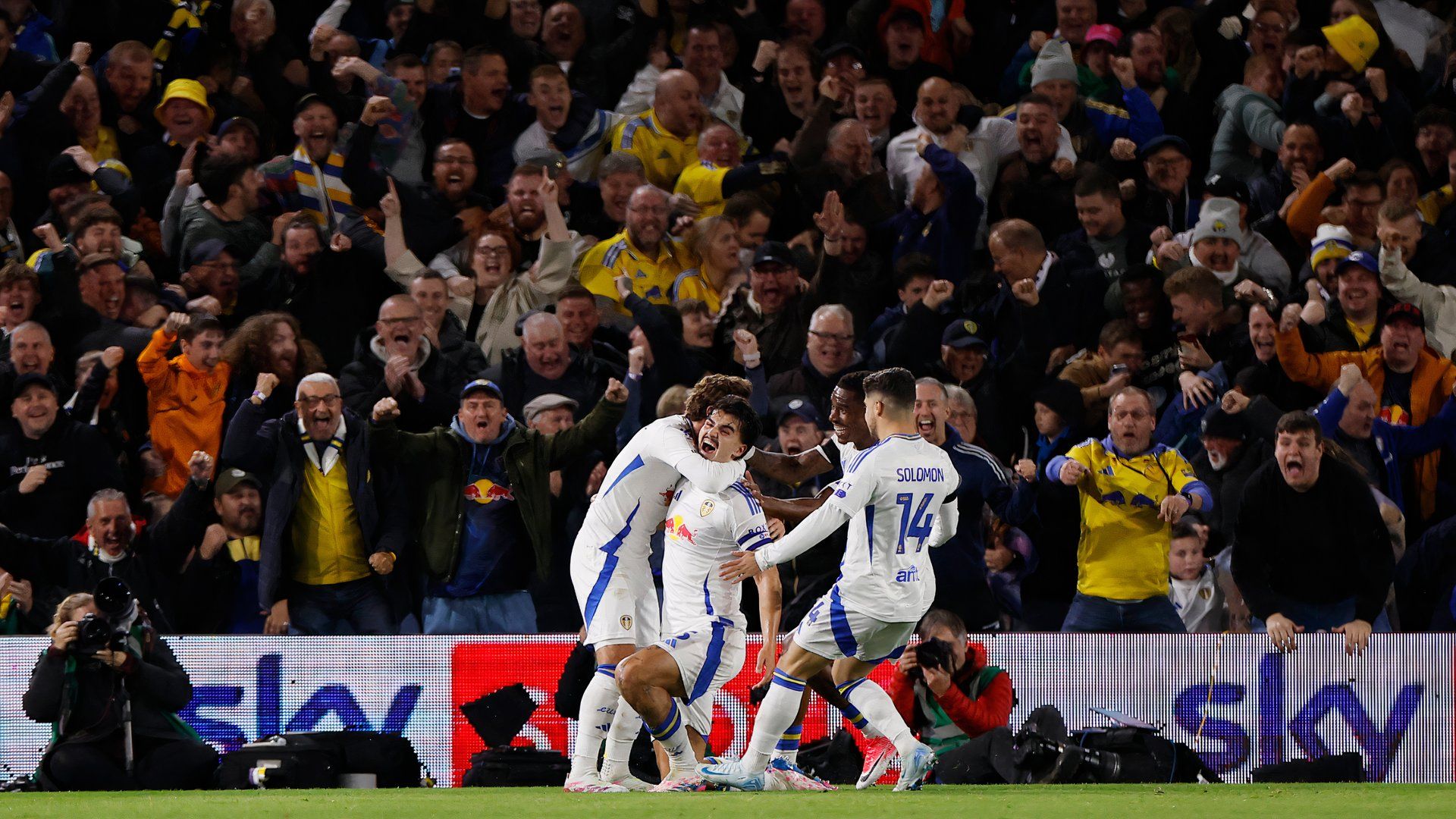 Leeds United take well-timed Sheffield United swipe after Elland Road win