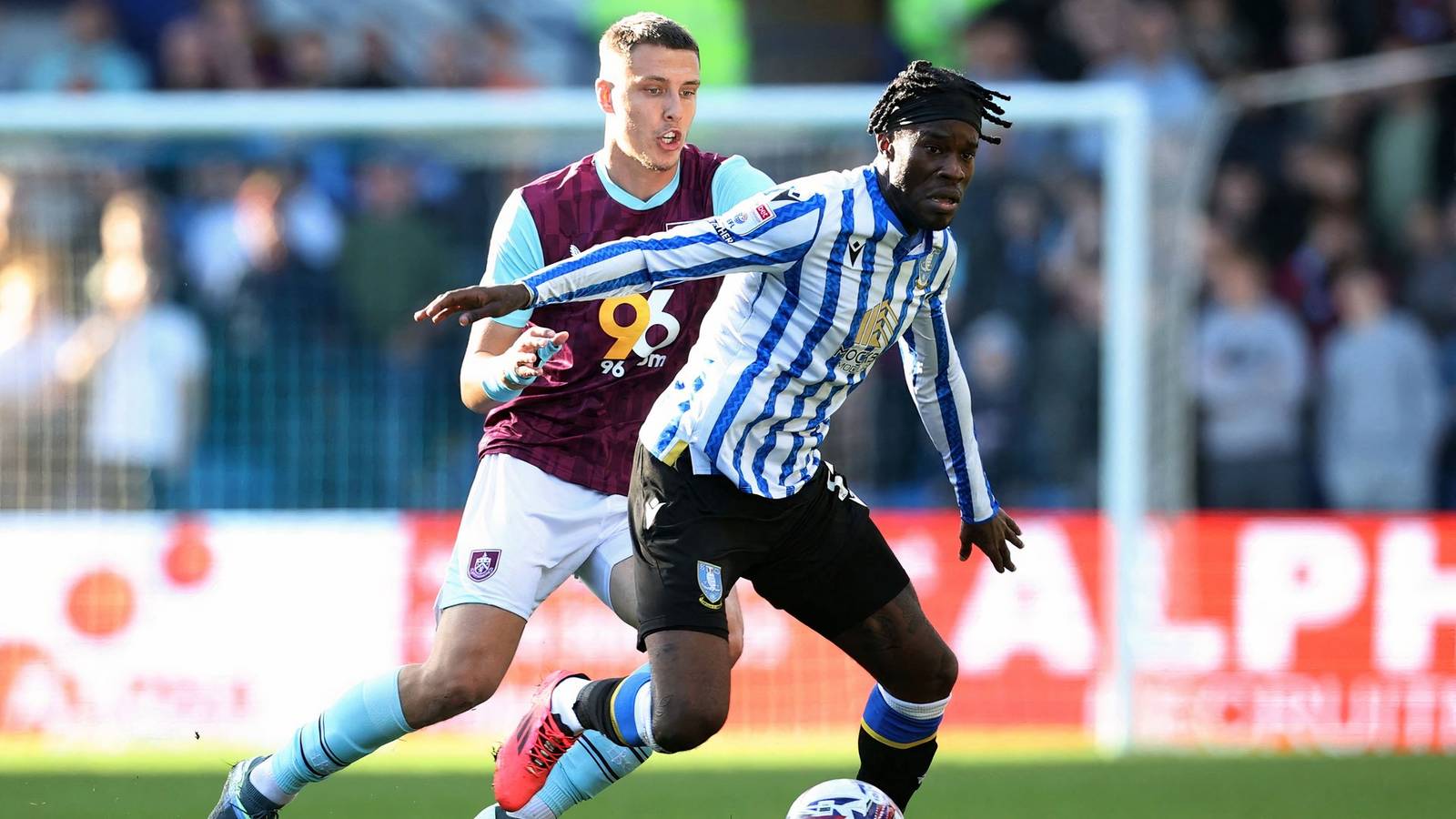 "Bit of a mystery" - Ike Ugbo failing to impress after Sheffield ...