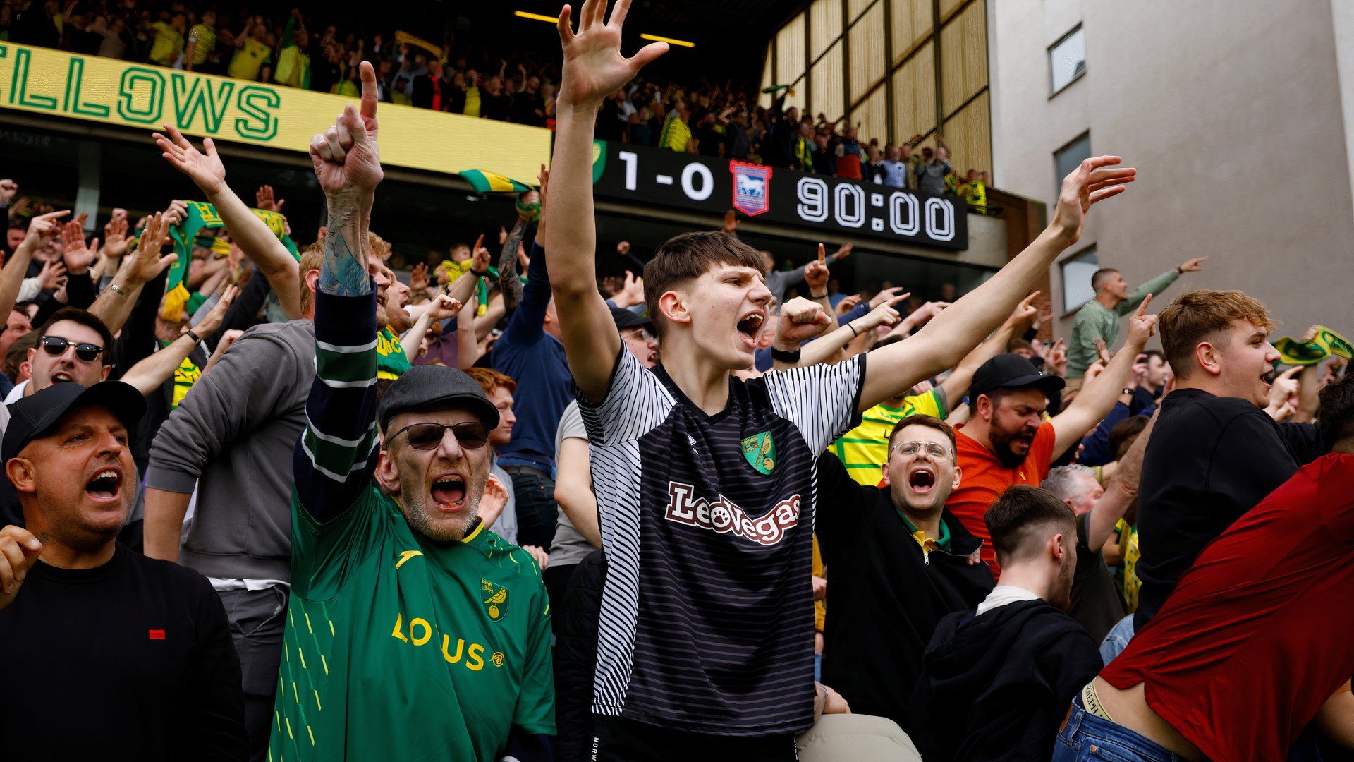 Norwich City's average attendance at Carrow Road compared to last season