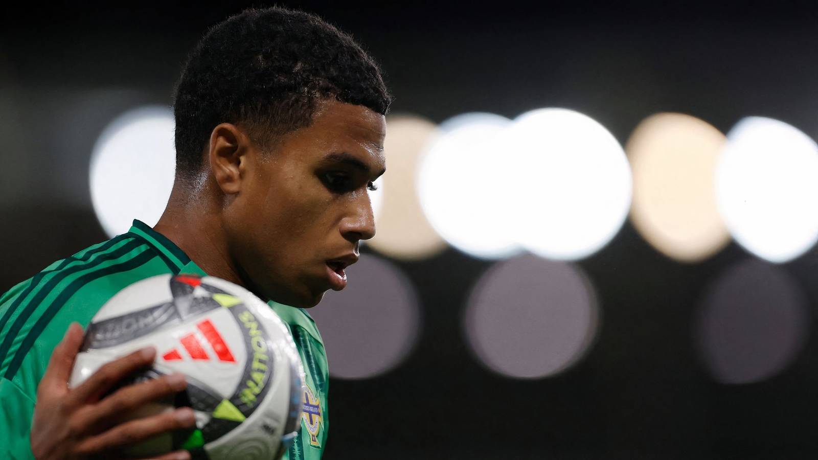 Southampton backed to make Shea Charles transfer decision - "I'd be ...
