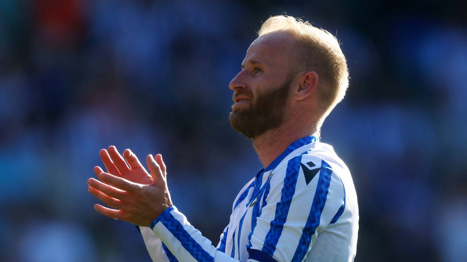 Barry Bannan reacts in 8 words as Sheffield Wednesday stun Leeds United